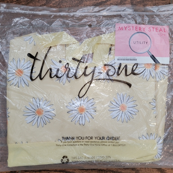 thirty-one | Bags | New Pickup Go Tote Butter Daisy Print Thirtyone ...